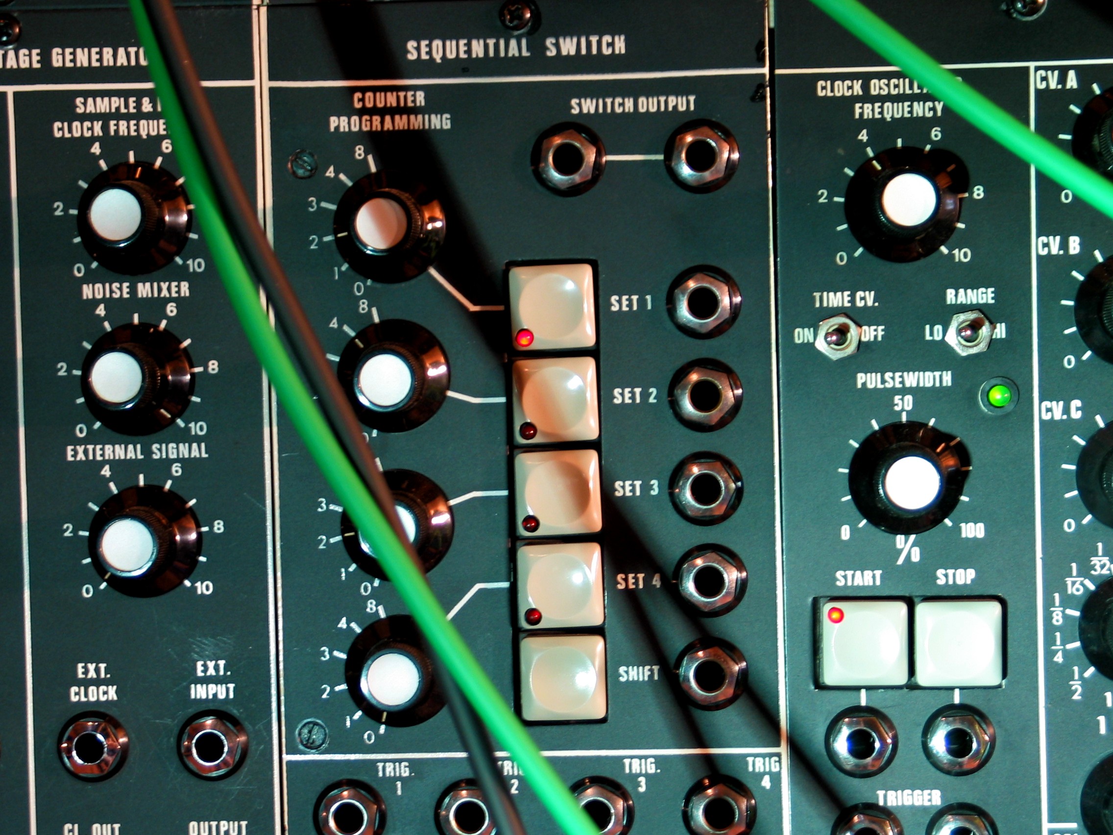 Aliens-Project » PPG-300 Modular Synthesizer